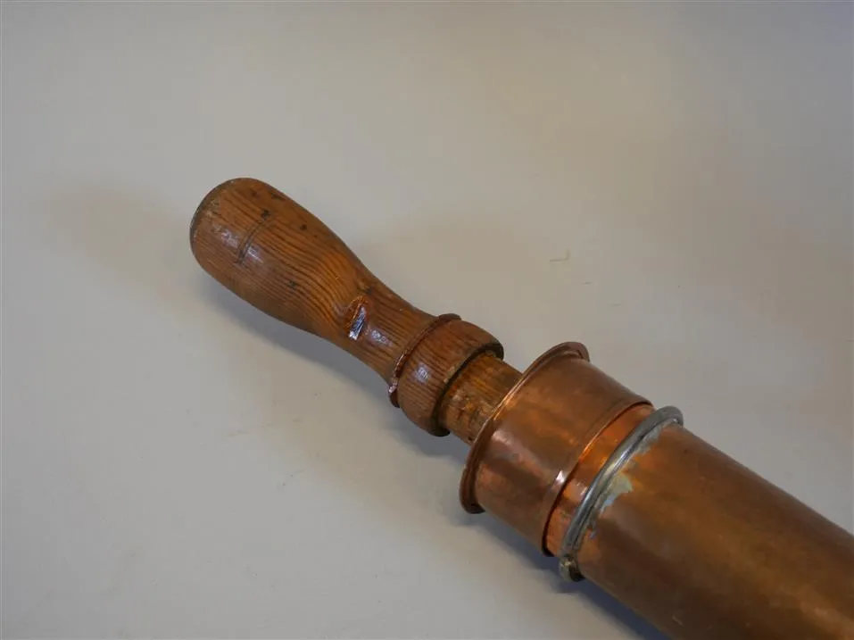 BRANDSPRUTA och Patronhylsa – Auktionshuset i Örebro AB